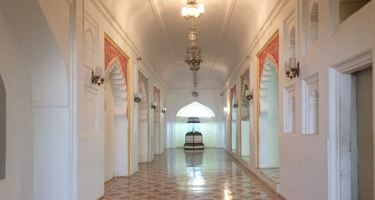 Soneri Mahal Aurangabad (Timings, Entry Fee, History, Location, Images ...