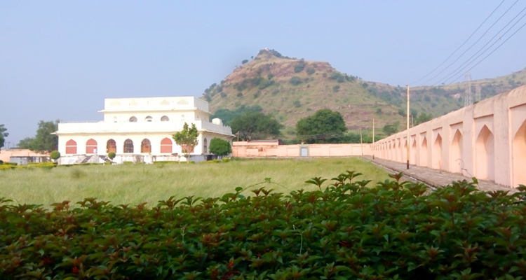Soneri Mahal Aurangabad (Timings, Entry Fee, History, Location, Images ...
